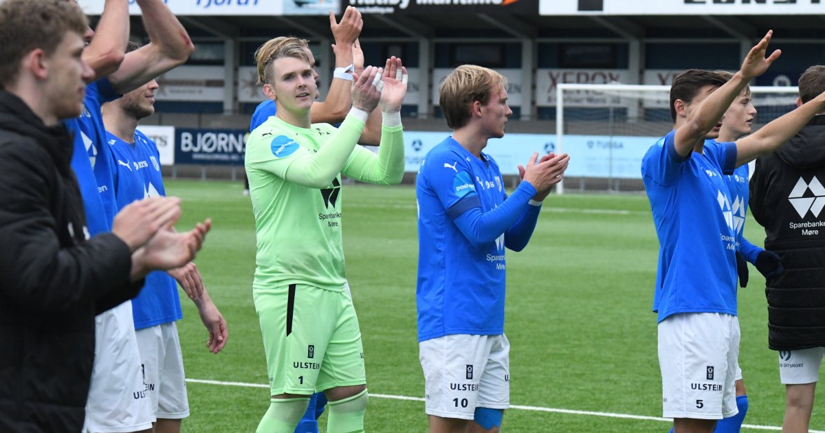 Sesongens første signering / Hødd